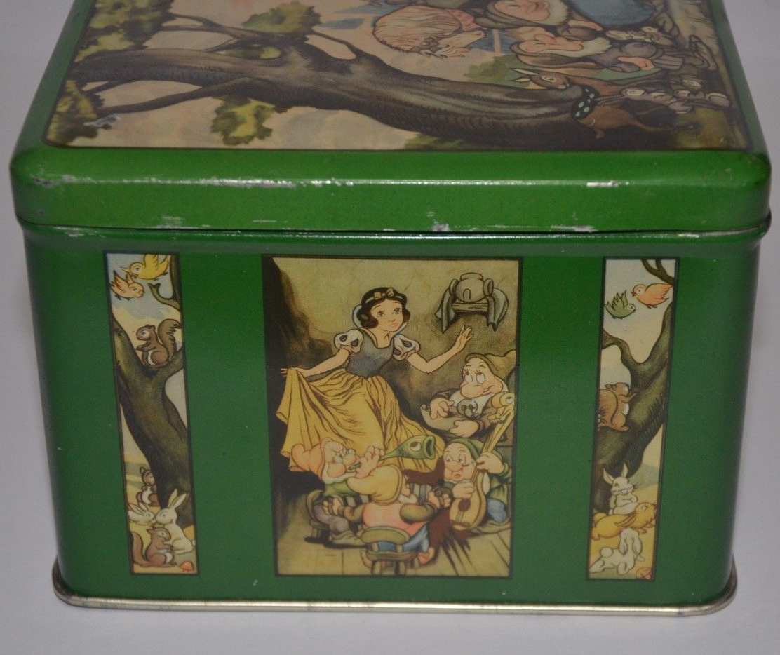 Filmic Light - Snow White Archive: 1938 English Snow White Biscuit Tin