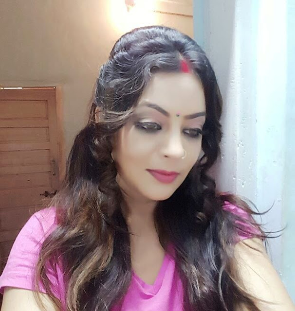 Latest 13 Photos of Gujarati Actress Kiran Acharya | MissKalpana