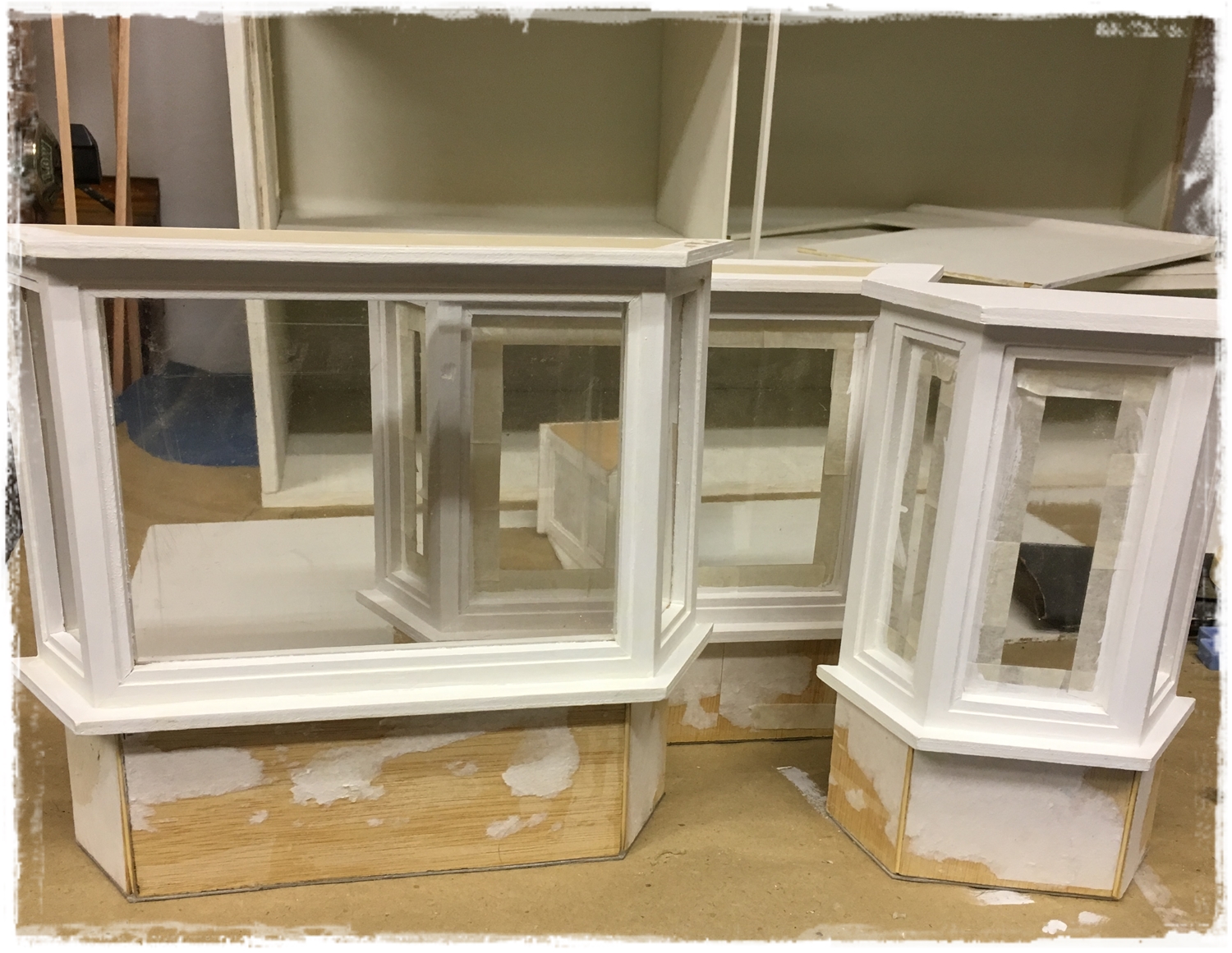 Megan's Tiny Treasures: Del Prado House, bay windows