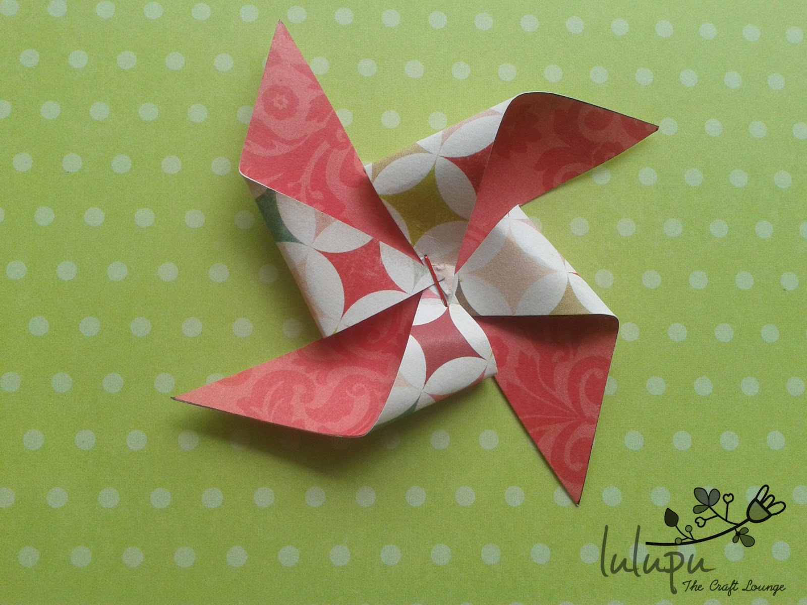 Lulupu - The Craft Lounge: How to make a PinWheel Embellishment