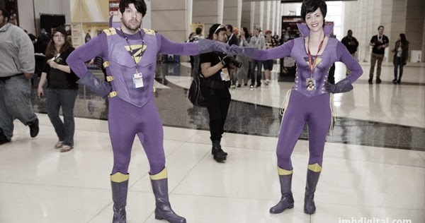 Being Retro: C2E2 [2015]: Wonder Twin Powers... Activate!