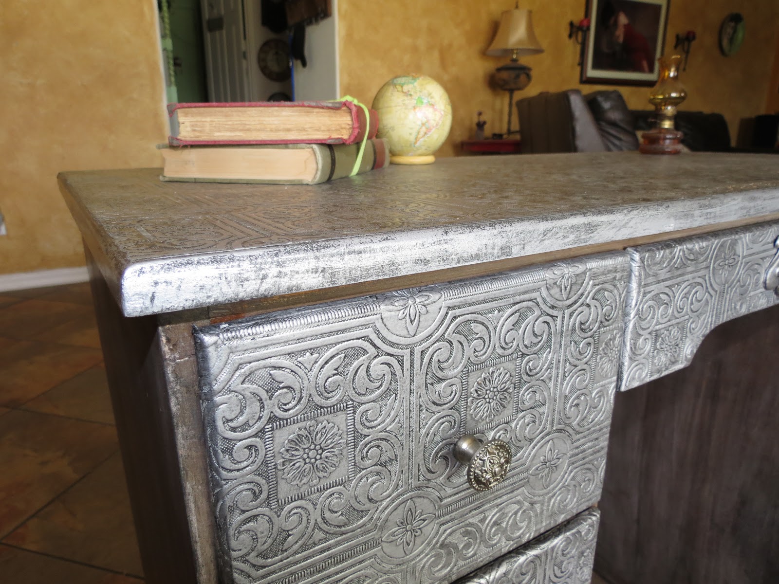 Thrift Store Decor Junky: Faux Pewter Desk