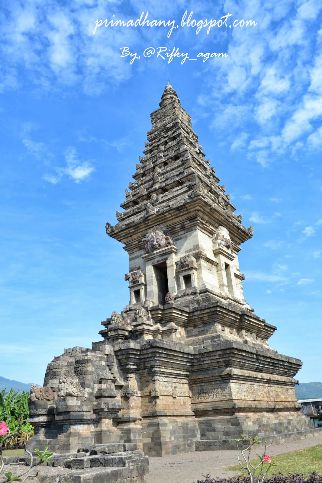 Sang Bintang: Candi Jawi