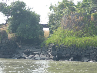 Khanderi-Underi Fort Maharashtra