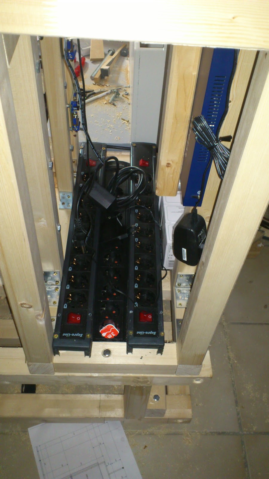 Boeing 737-800NG Fullsize Homecockpit: PC- Rack Control Monitor