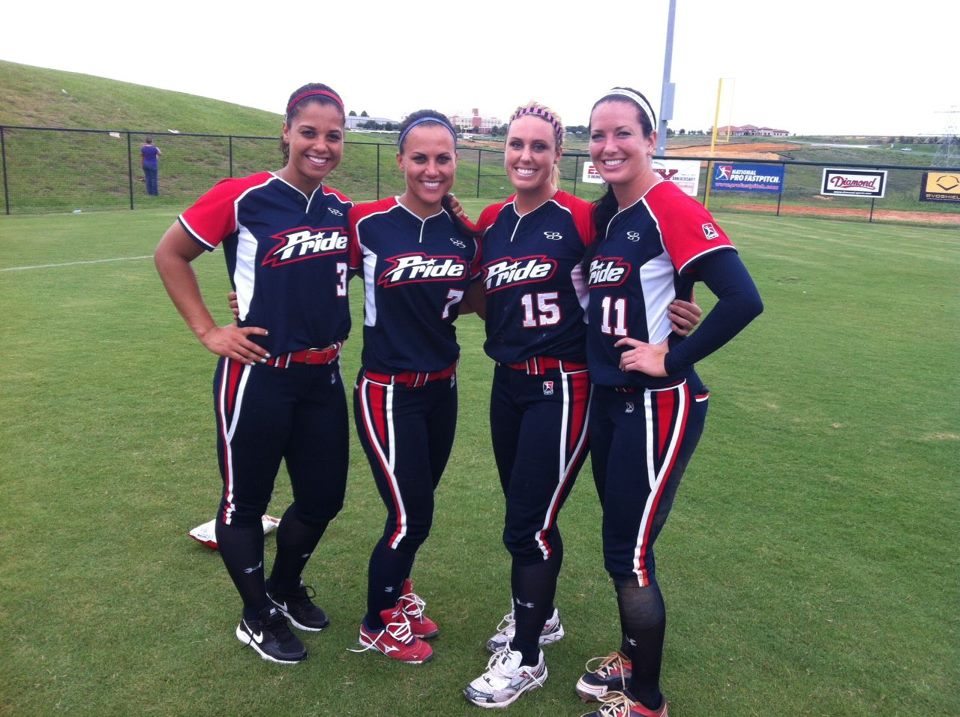 Softball from the perspective of a fan!: A great day of softball!
