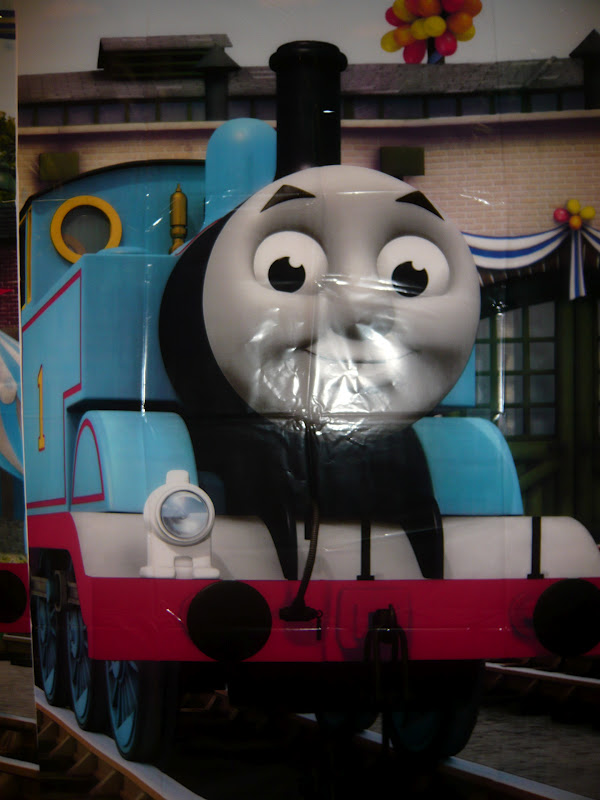 JESUS LOVES PEBBLES: Thomas and Friends