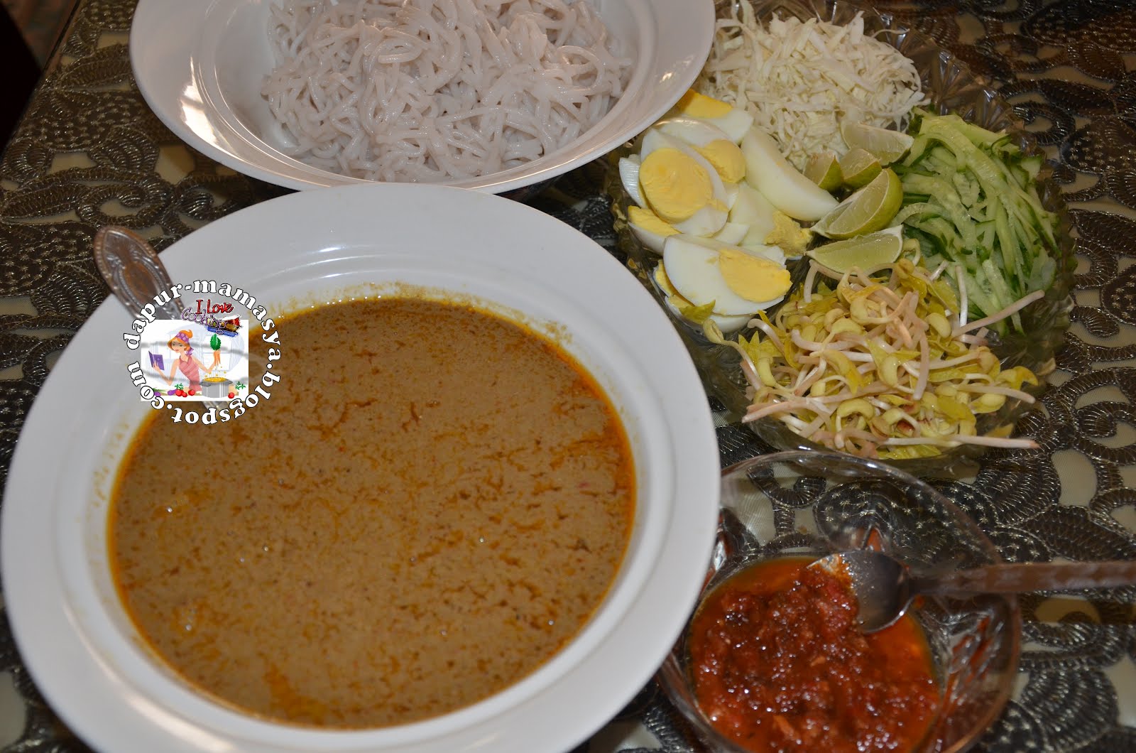 Dapur Mamasya: Laksa Ganu Kuah Merah