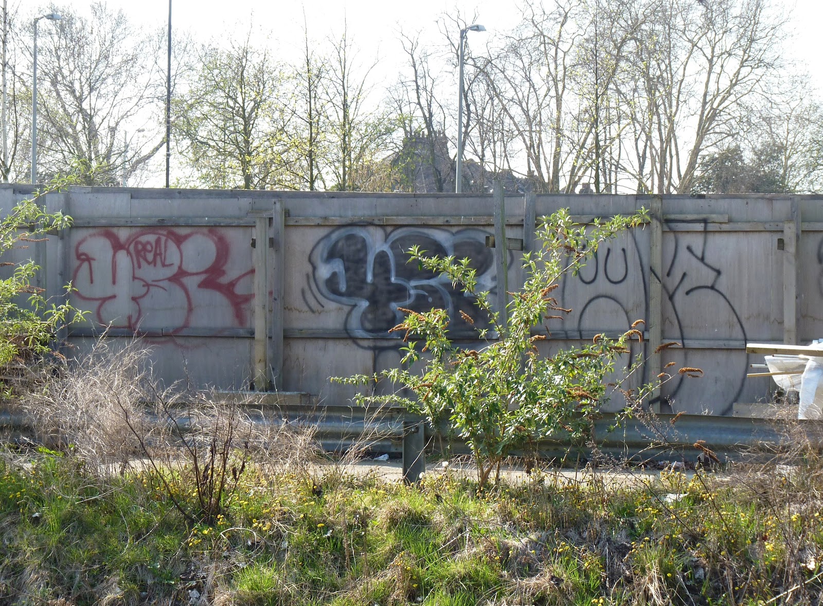 LondonCityGraff: March 2012