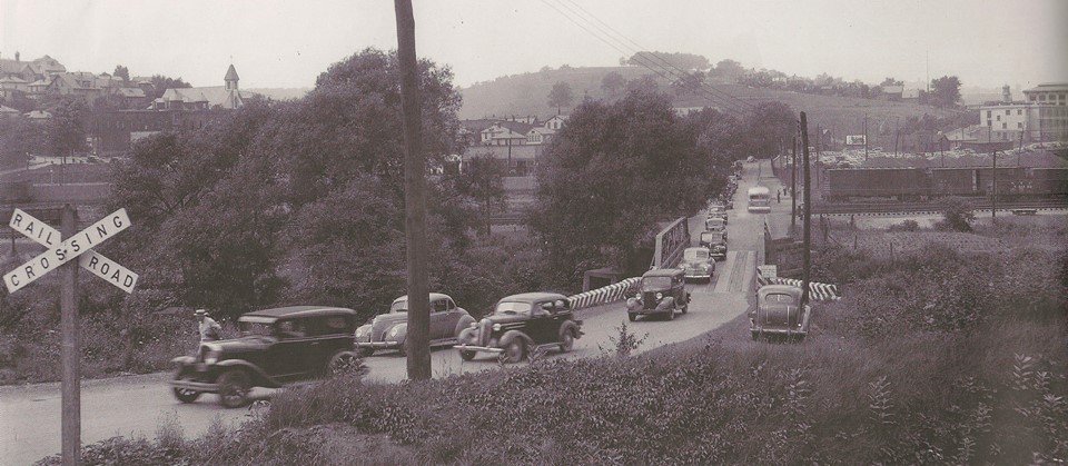 The Butler Pennsylvania Blog ~: Pickle Gate Crossing