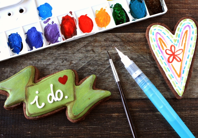 How to Make COLORED Chalkboard Cookies