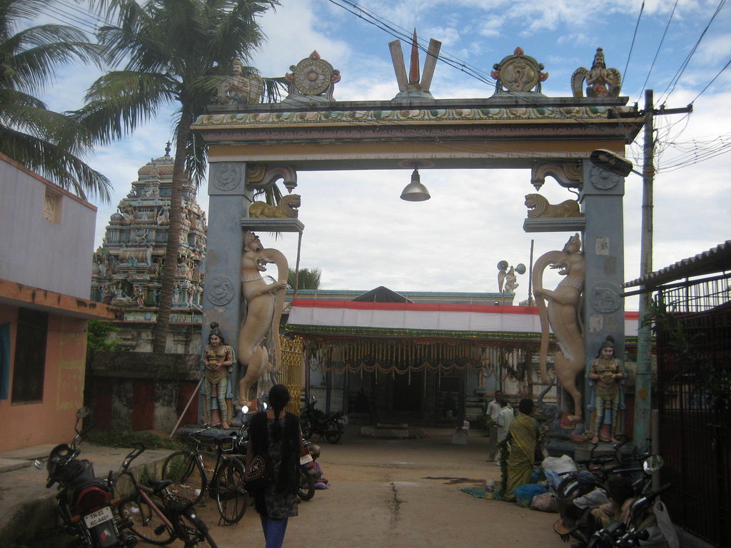Tamilnadu Tourism: Vaikuntha Perumal Temple, Mangadu, Chennai