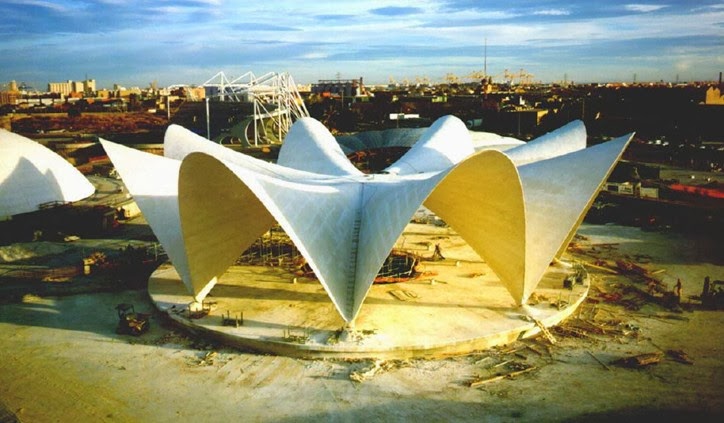 Origen: Paraboloide hiperbólico