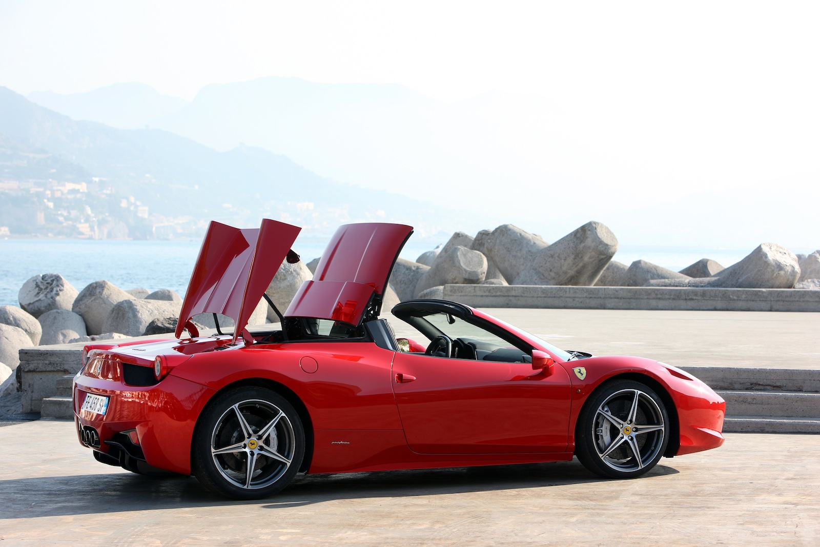 Specification Ferrari F458 Spider