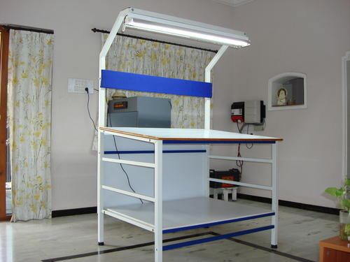 Garment Checking Table