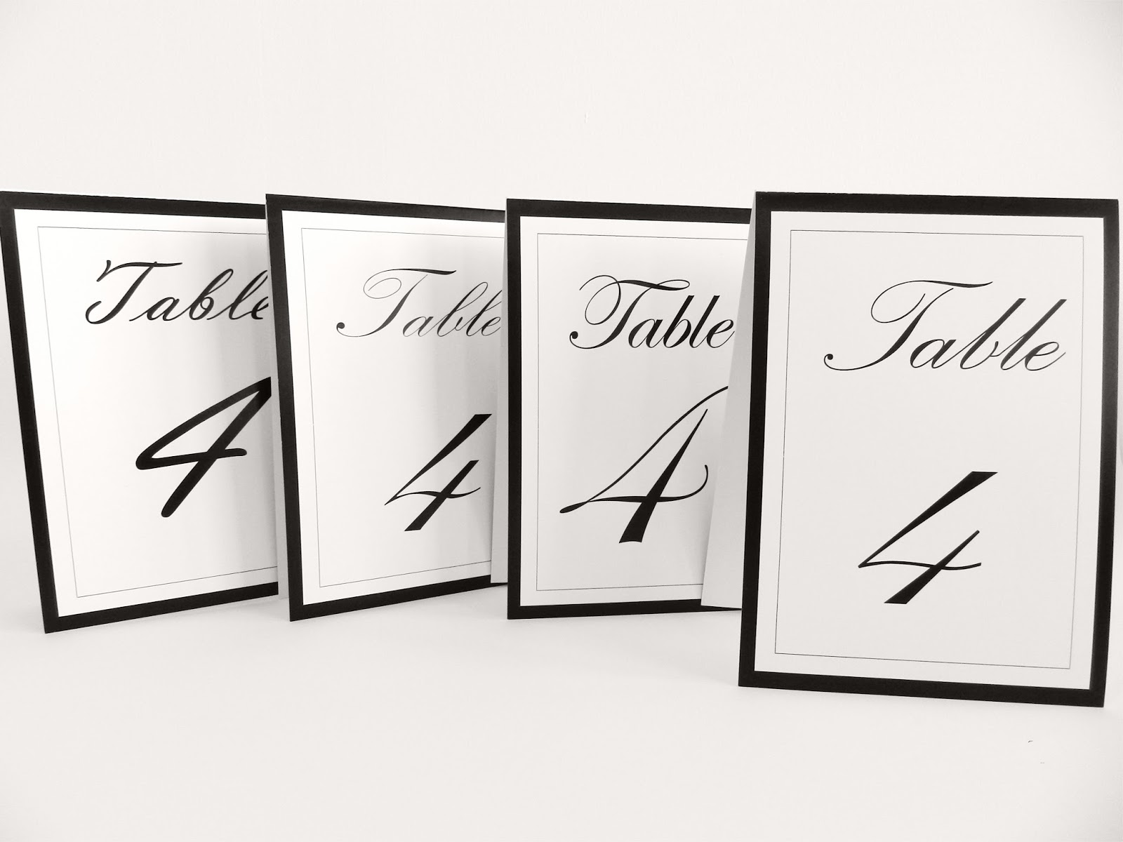 Table numbers - elegant black and white, flat or tent | Funky Box Studio