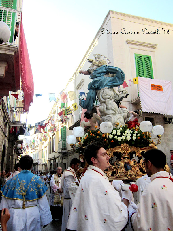 Voci e colori del Sud: La processione dell'Assunta a Molfetta