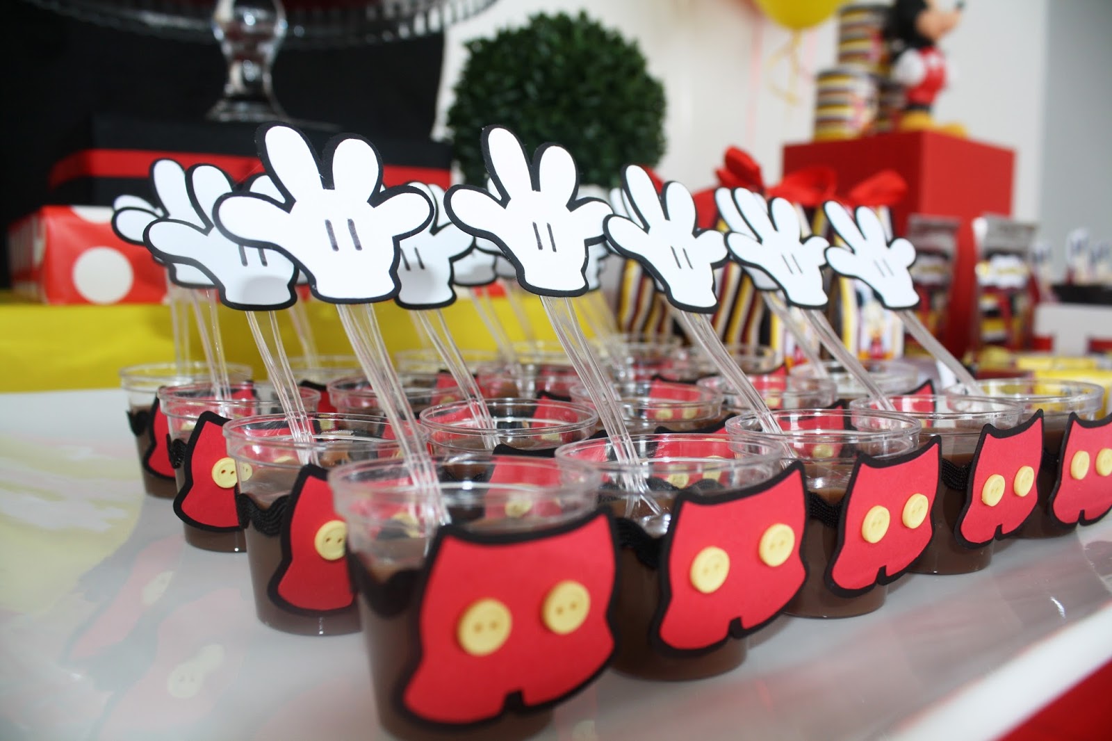 Acuarela: Fiesta Mickey Mouse (Festa Mickey Mouse)