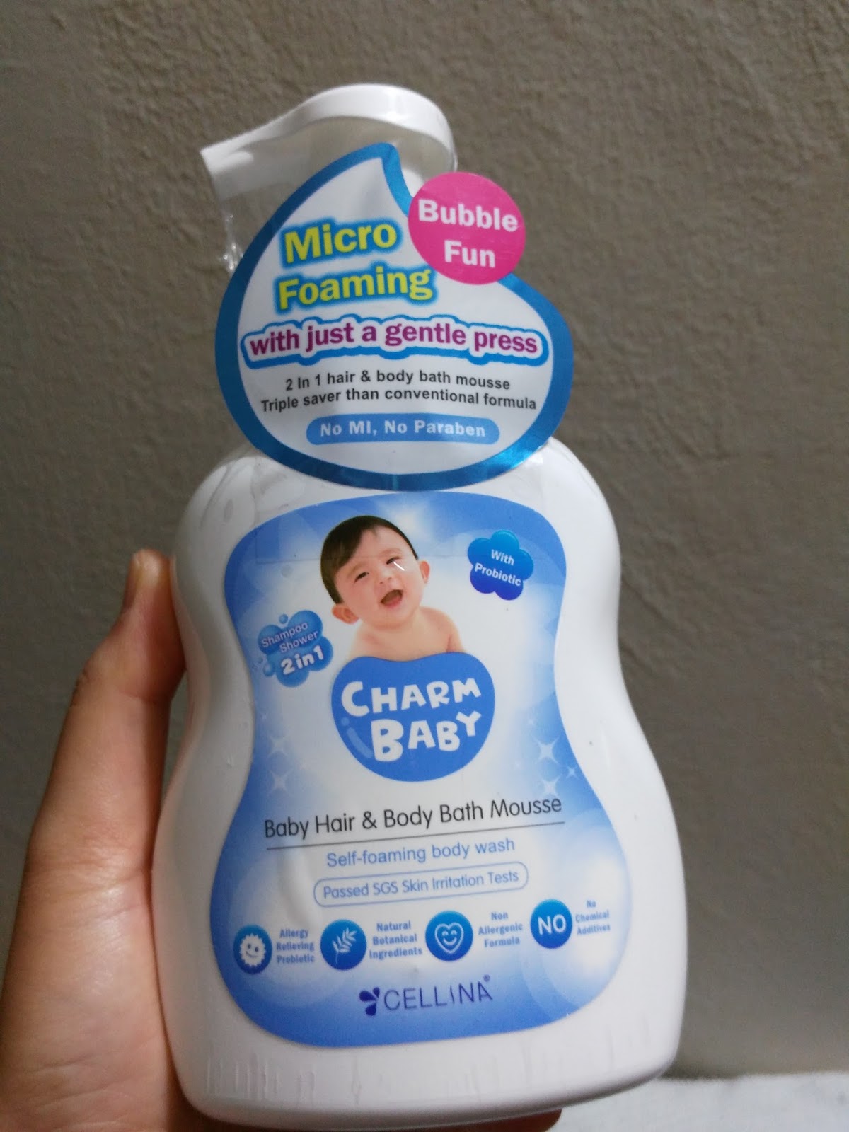 Perempuan 30-an: review: cellina charm baby hair & body bath mousse ...