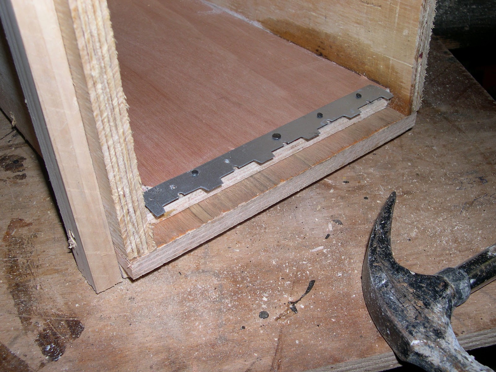 Bees in Brittany: How to Build a Dadant Five frame Nucleus Hive or ...