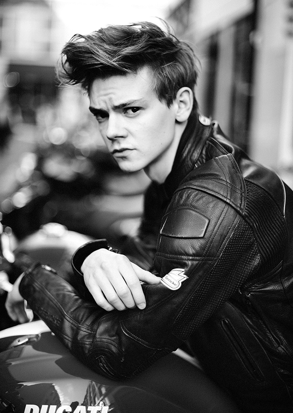 Thomas Brodie-Sangster Photoshoot 2015 The Wylde Magazine