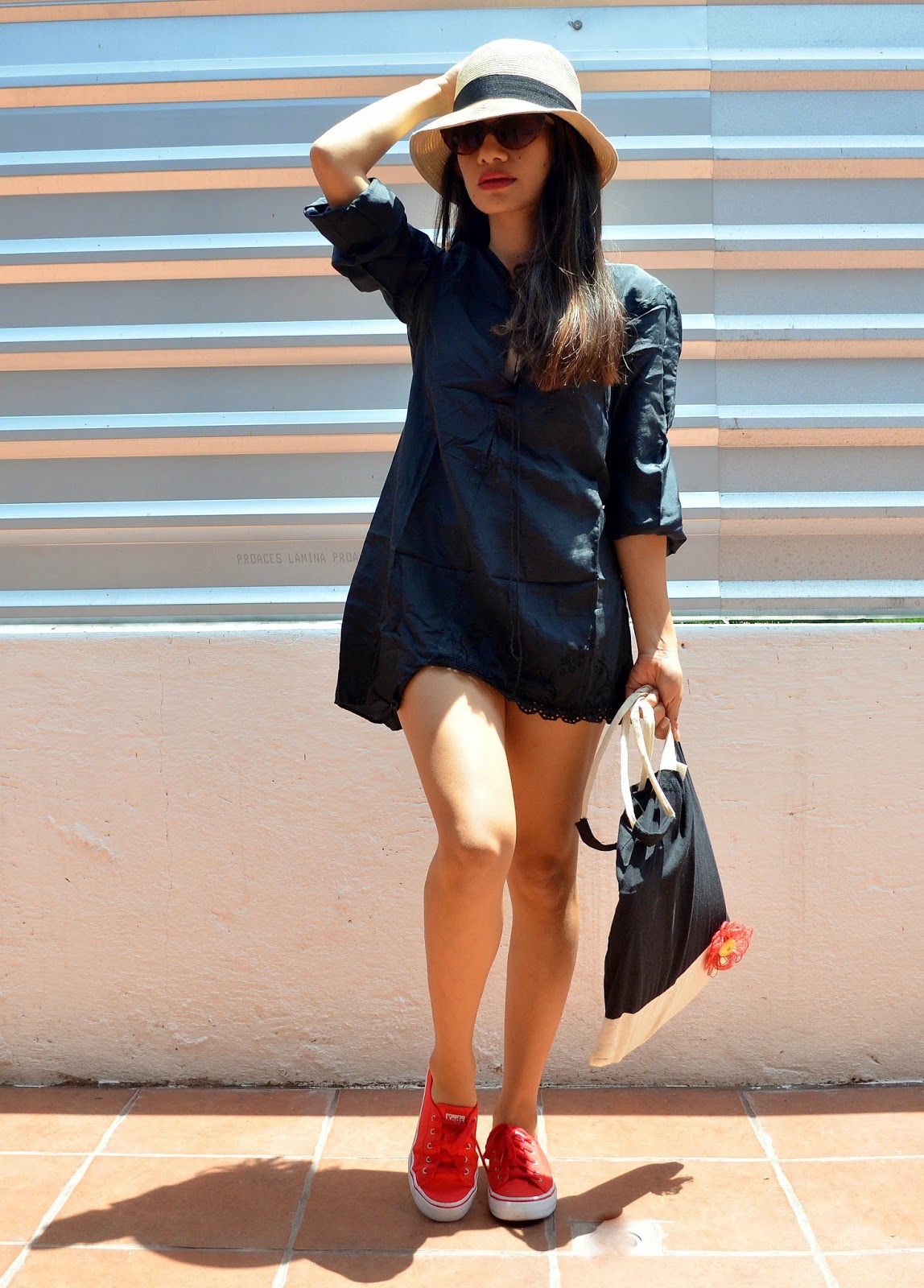 petitgraphie: Black shirt dress & red Keds