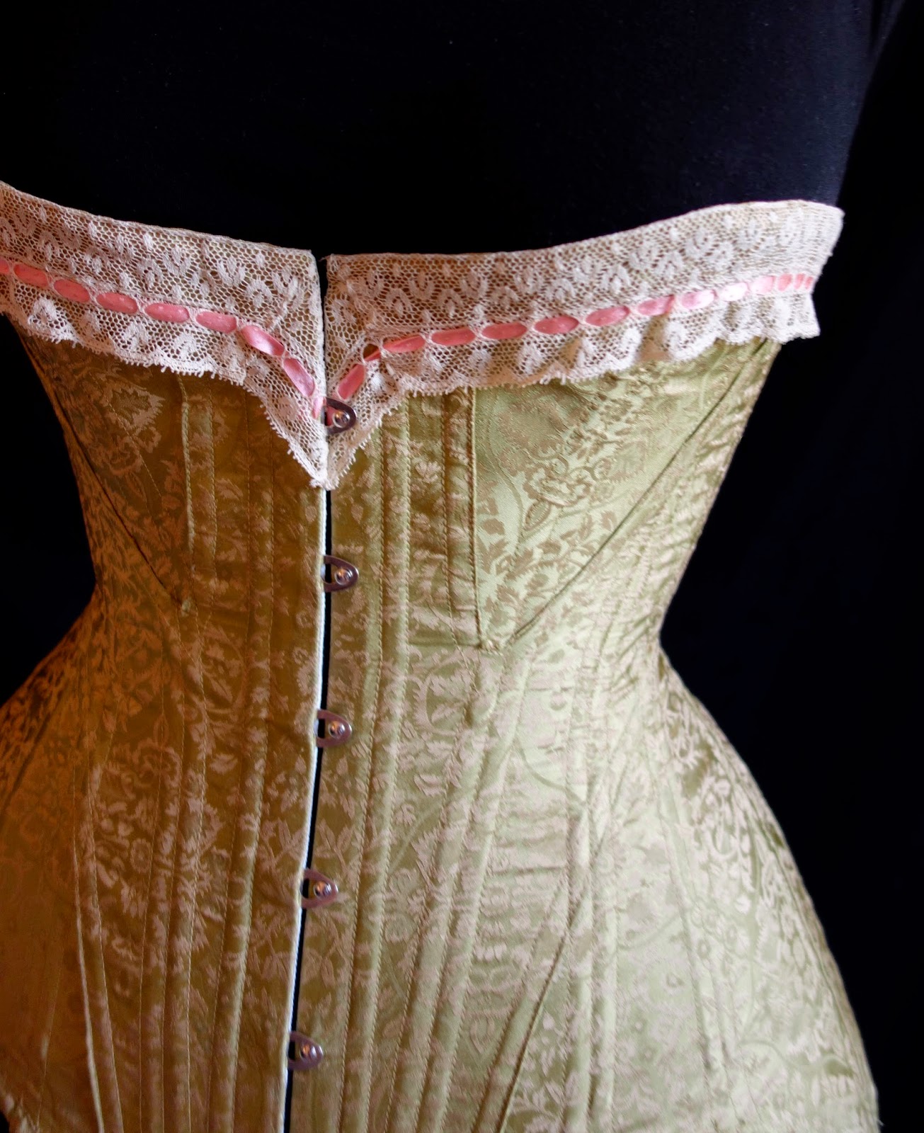 Festive Attyre: Edwardian corset and pattern review