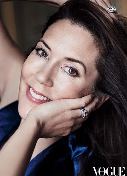 Princess Mary on the cover of Vogue Australia edition