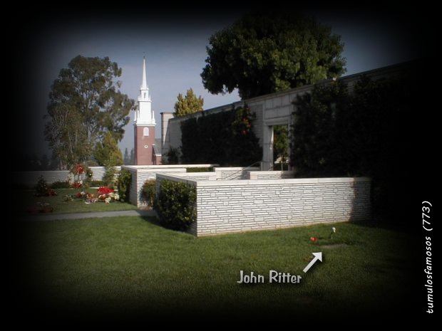 TUMULOS FAMOSOS: JOHN RITTER - Arte Tumular - 773 - Forest Lawn ...