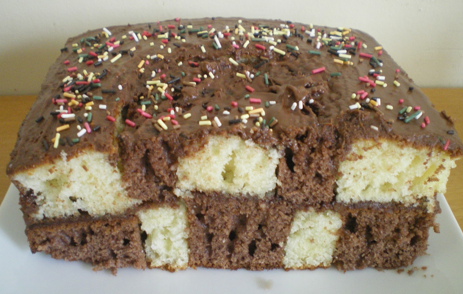 LES METS TISSÉS: Cuisine d'ici et d'ailleurs: GÂTEAU DAMIER SANS MOULE ...