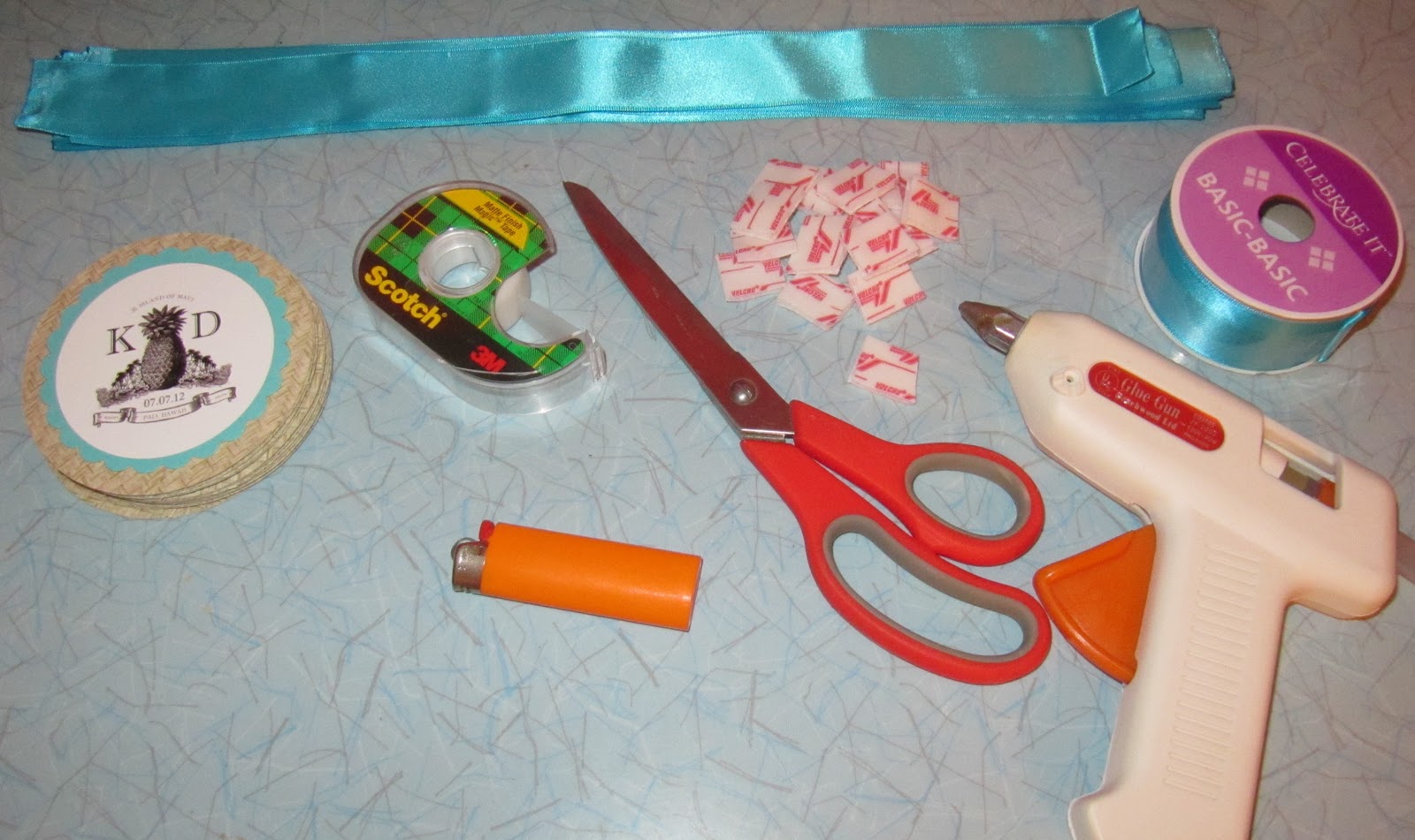 Tikilife: DIY: A Band for a Box