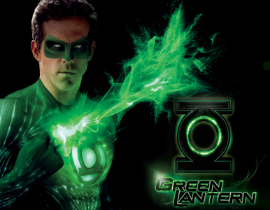 Ryan Reynolds estrenando nuevo traje de "Linterna Verde" (Green Lantern)