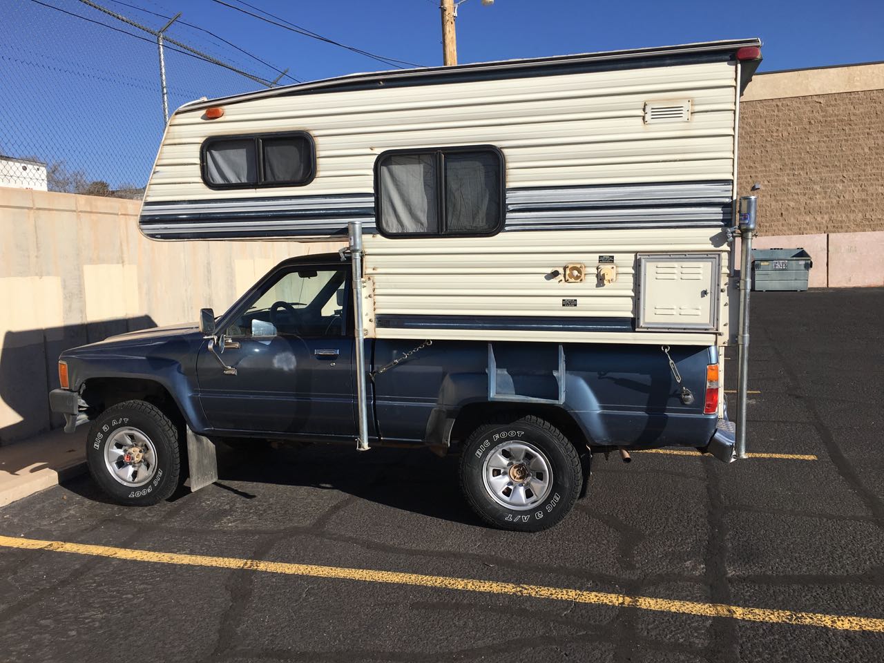 Roland Lee Travel Sketchbook: 1988 toyota 4WD Pickup and Six Pac Camper ...