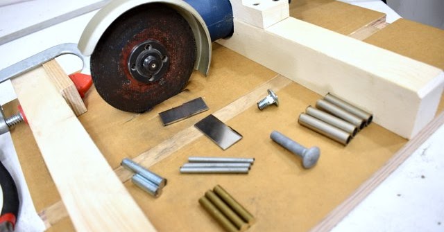 Jax Design: How to Make an Angle Grinder Holder