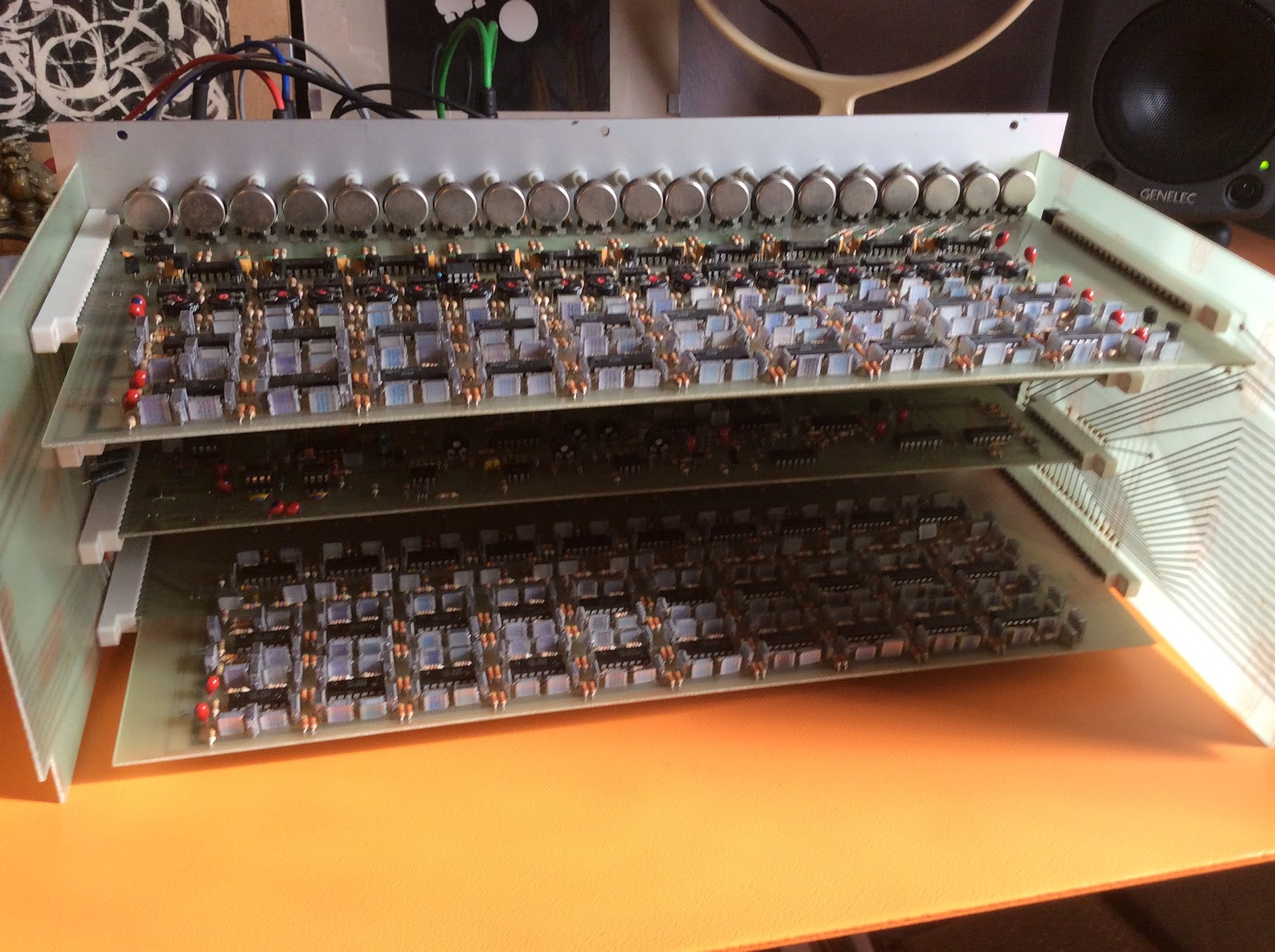 MATRIXSYNTH: Synton Syntovox 221 For Sale & Synton Syntovox Vocoders ...