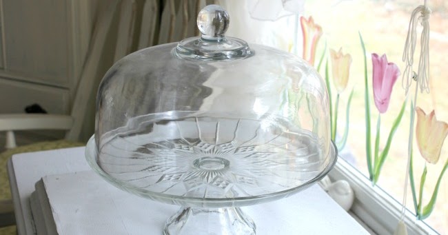 How to Turn A Boring Cake Plate Into a Chic Colorful One - Crafts a la mode