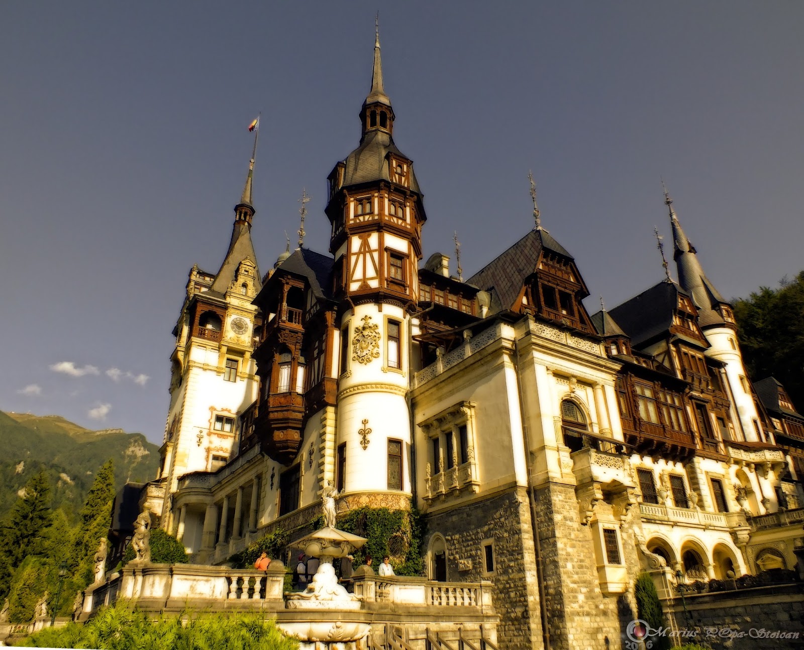 Big Bang: CASTELUL PELES