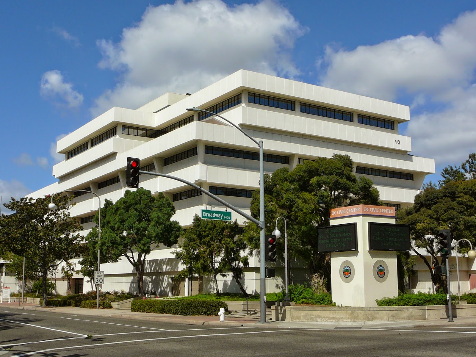 Orange County Structure: Downtown Santa Ana: Fourth Street Historic Area