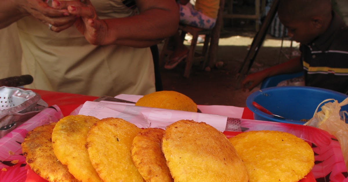 SABOREANDO A COLOMBIA: AREPA DE HUEVO O AREPA E'HUEVO