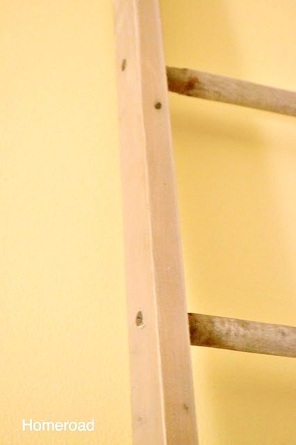 DIY Farmhouse Mini Mantel Ladder