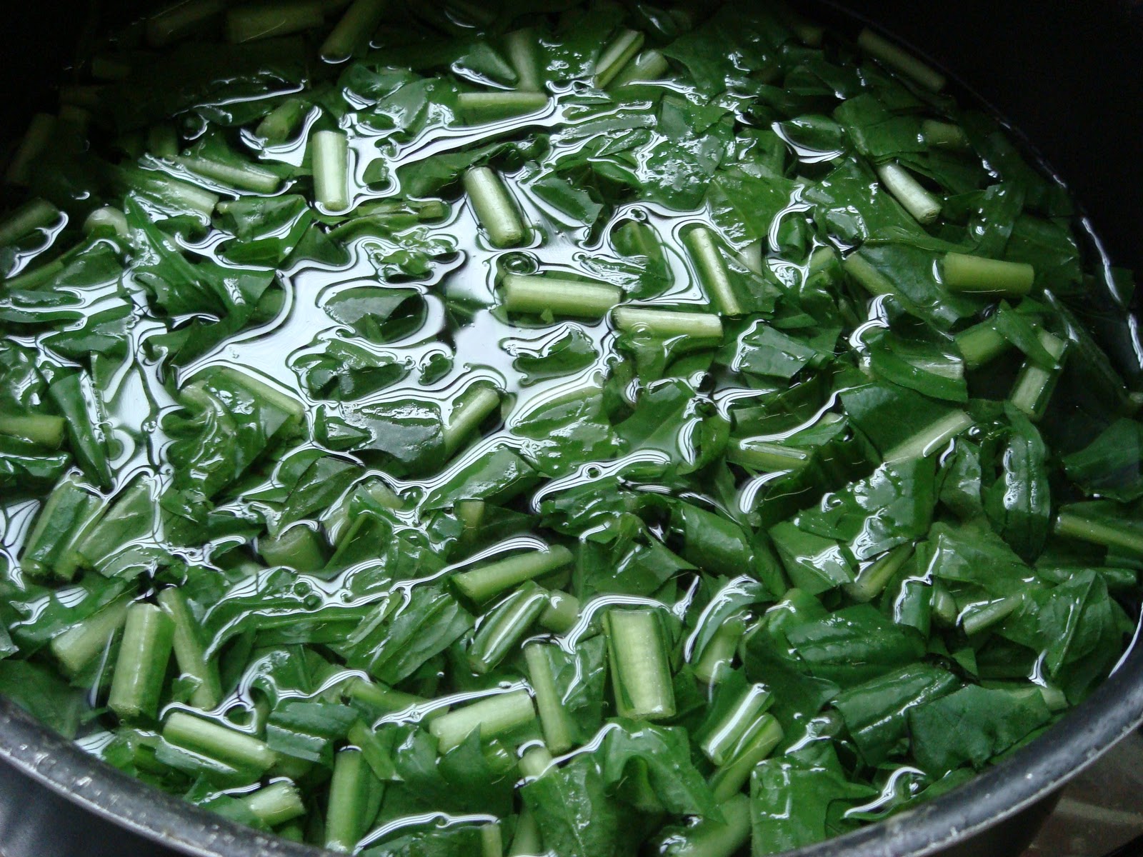 Receitinhas da Tere: Catalonha Refogada