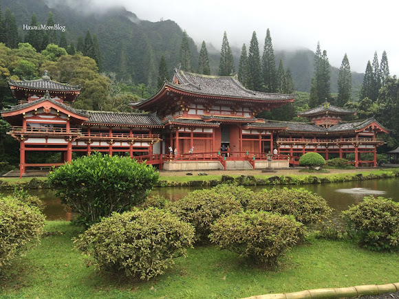 Hawaii Mom Blog: Byodo-In Temple - A Stop on Our Custom Tour with ...