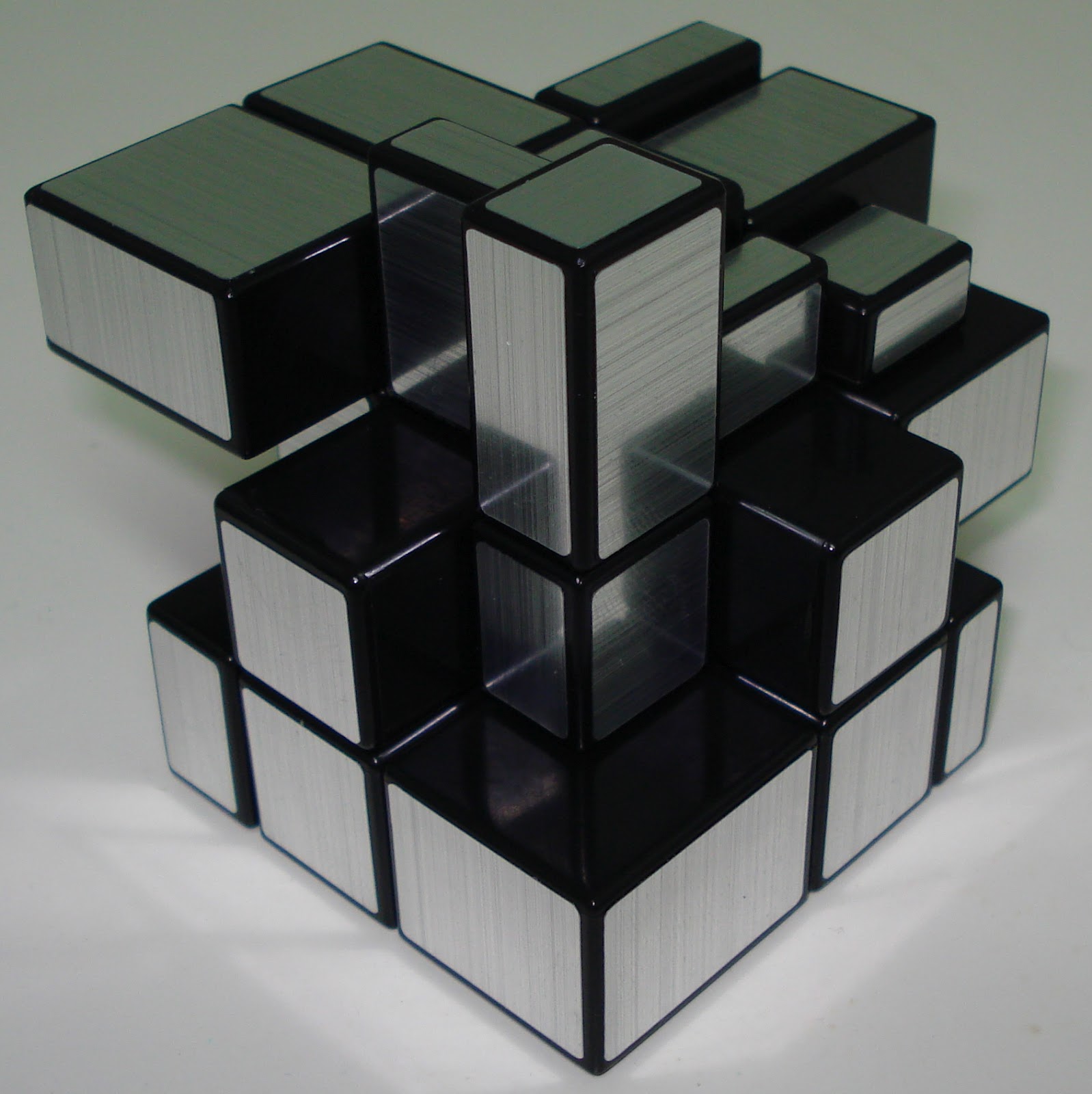 Puzzling Jeronimo: 3x3x3 Offset Mirrored Cube (Pt 1)