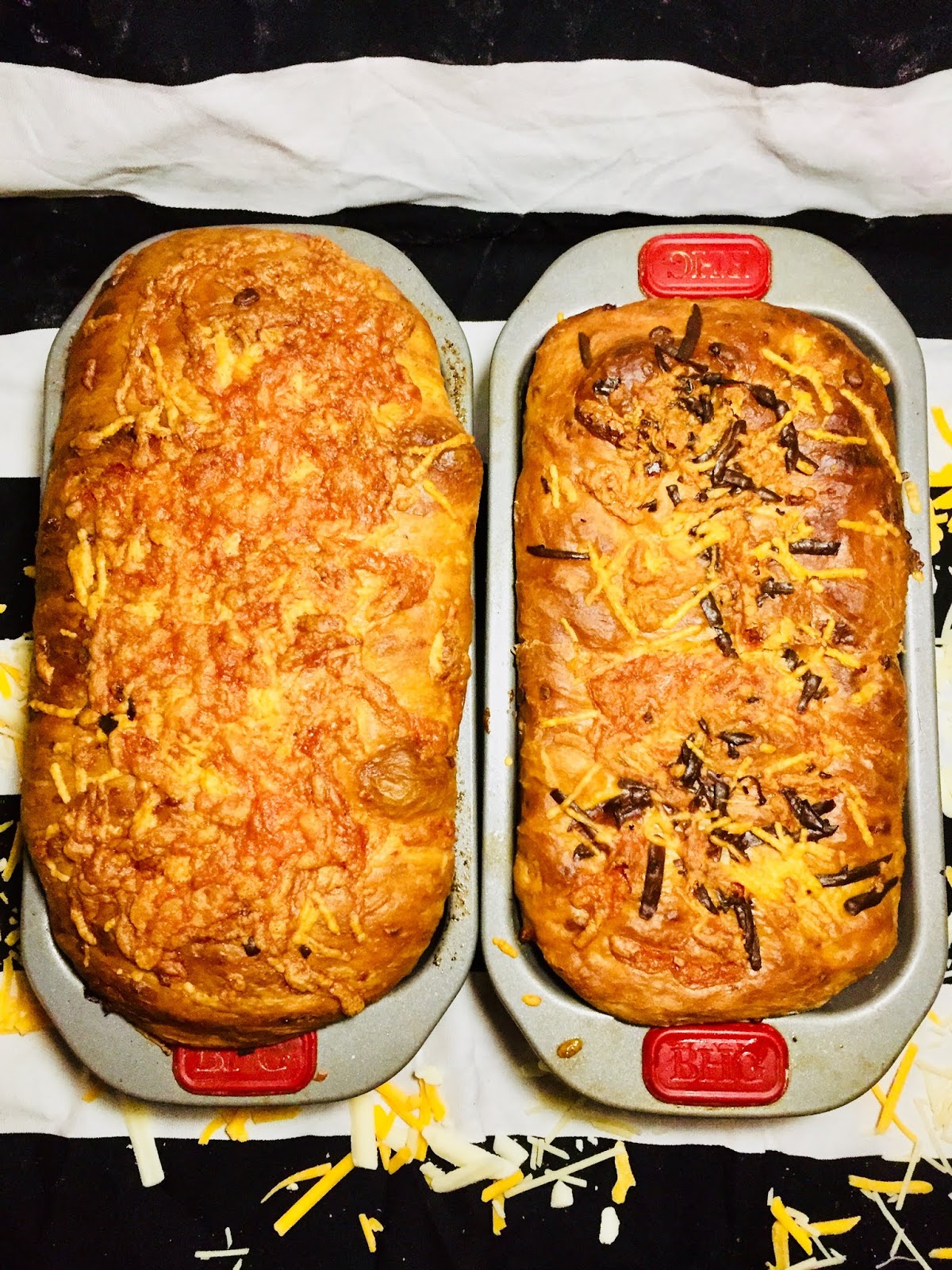 Ultimate Triple Cheese Bread