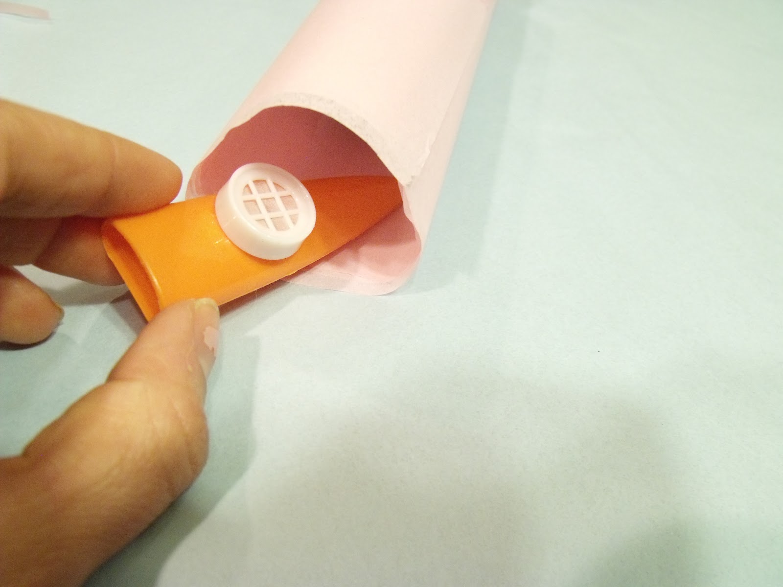 A Beautiful Party: How To Make Party Poppers