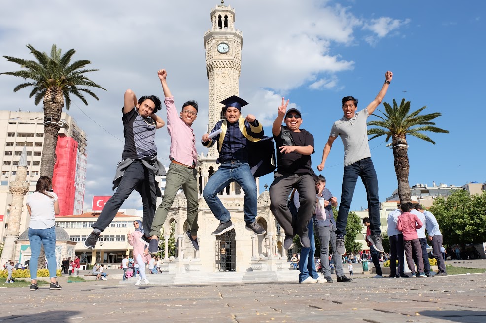 Graduation Ceremony | FORMATIVE YEARS