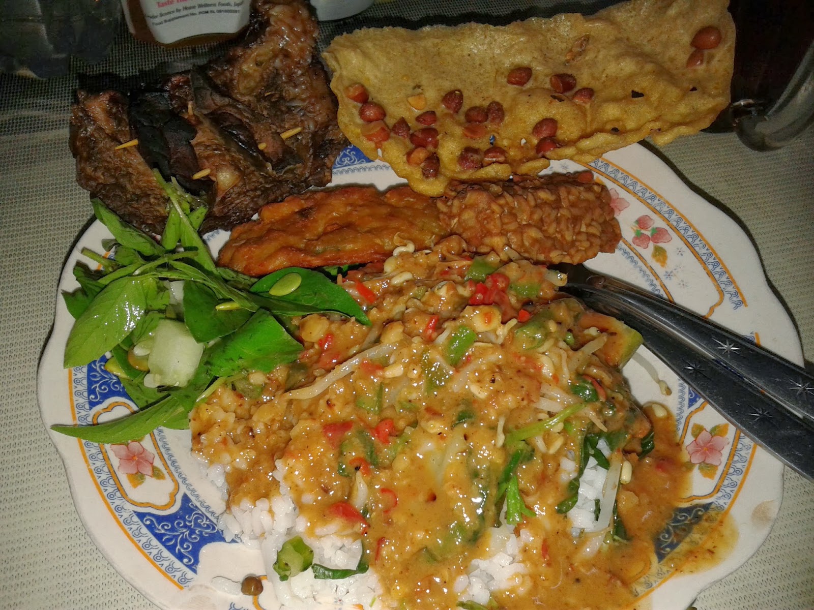 Nasi Pecel Ponorogo Boeyatin Surabaya | Jalan Sambil Jajan