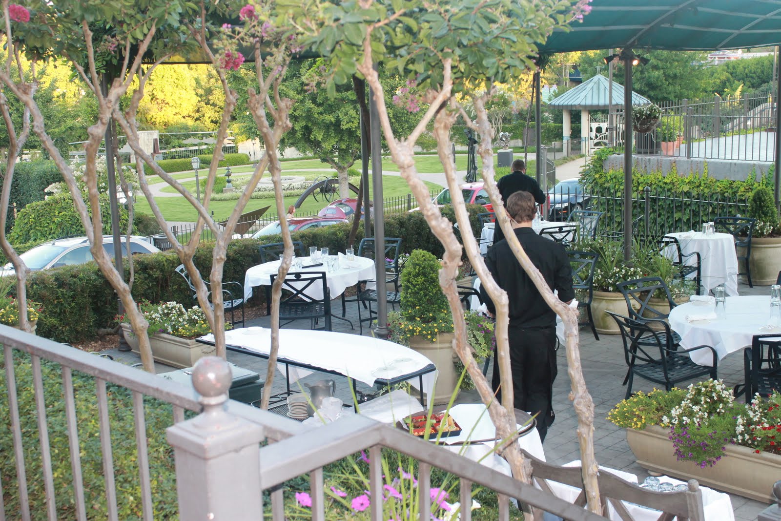 All Things O'Natural: Let's Talk GOOD EATS: Chattanooga's BACK INN CAFE