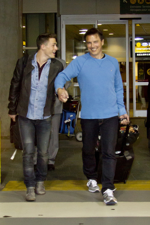 John Barrowman and Colton Haynes Hold Hands At Airport | Oh yes I am
