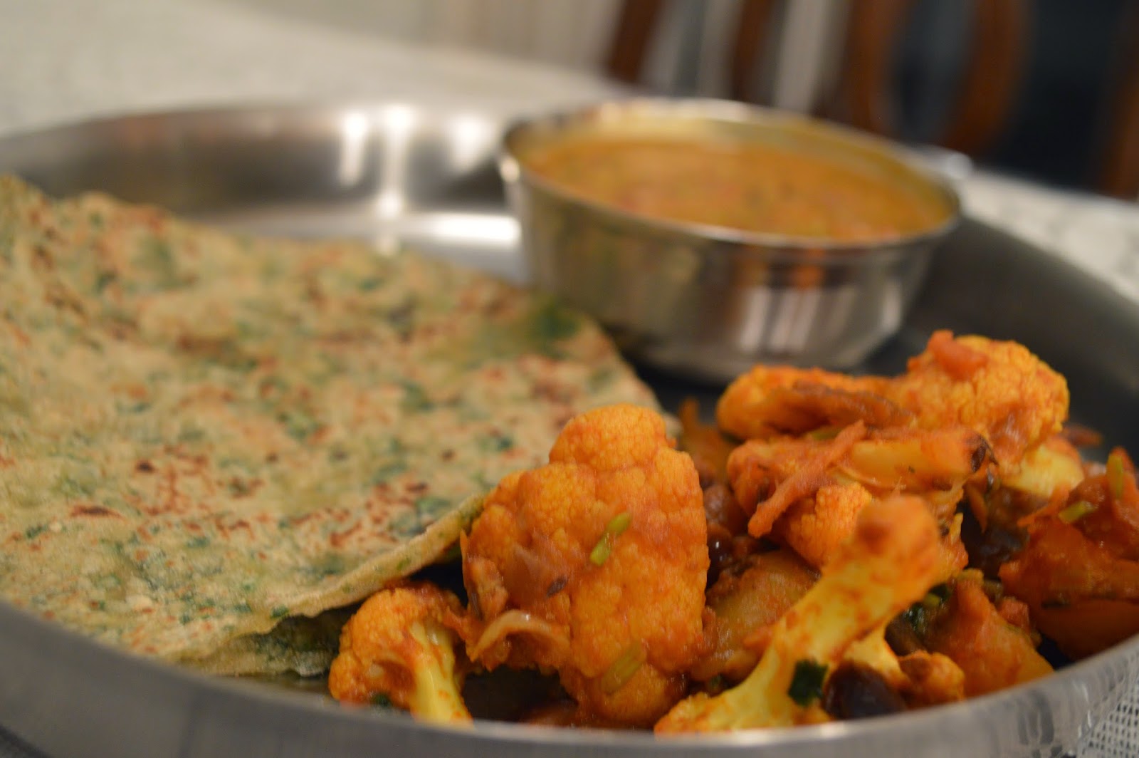 "Cooking Isn't Rocket science" : Gobi Aloo & Easy to make Palak Roti